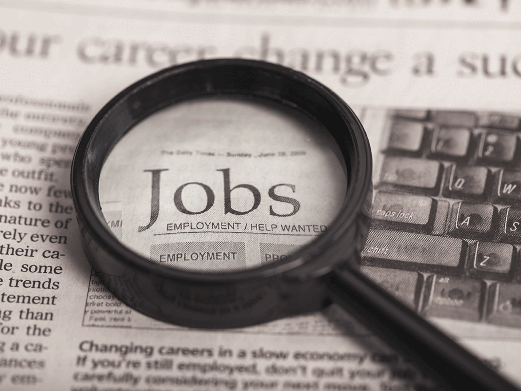 US Jobs Report Signals Weak Hiring, Surging Layoffs, Falling Openings ...